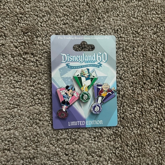 Disney | Accessories | Disneyland 6th Diamond Celebration Pin Trading ...